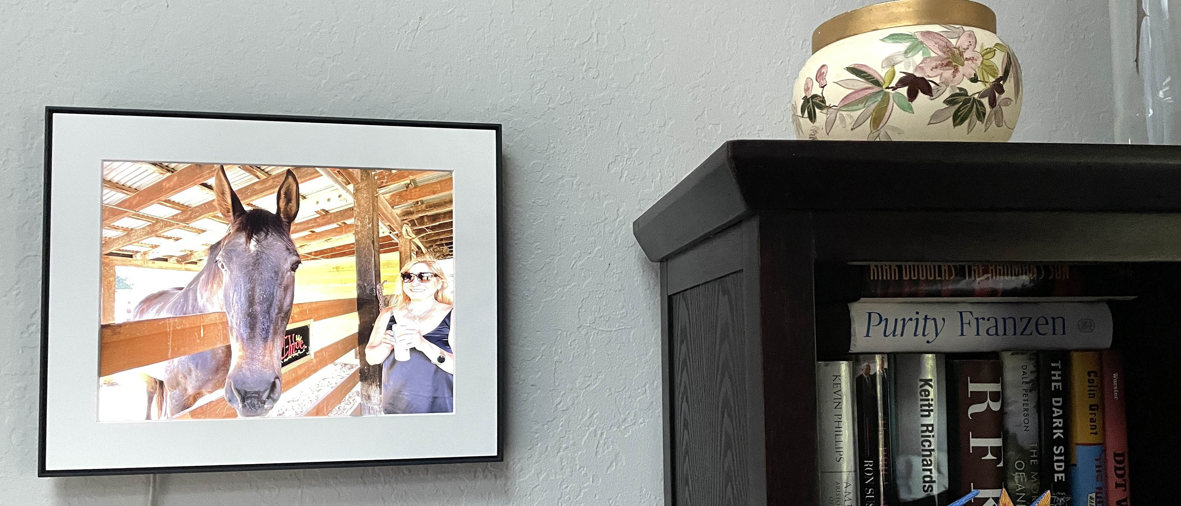 Puse Este Marco De Fotos Digital Gigante En Mi Pared En Lugar De Una Obra De Arte: Esto Es Lo ...